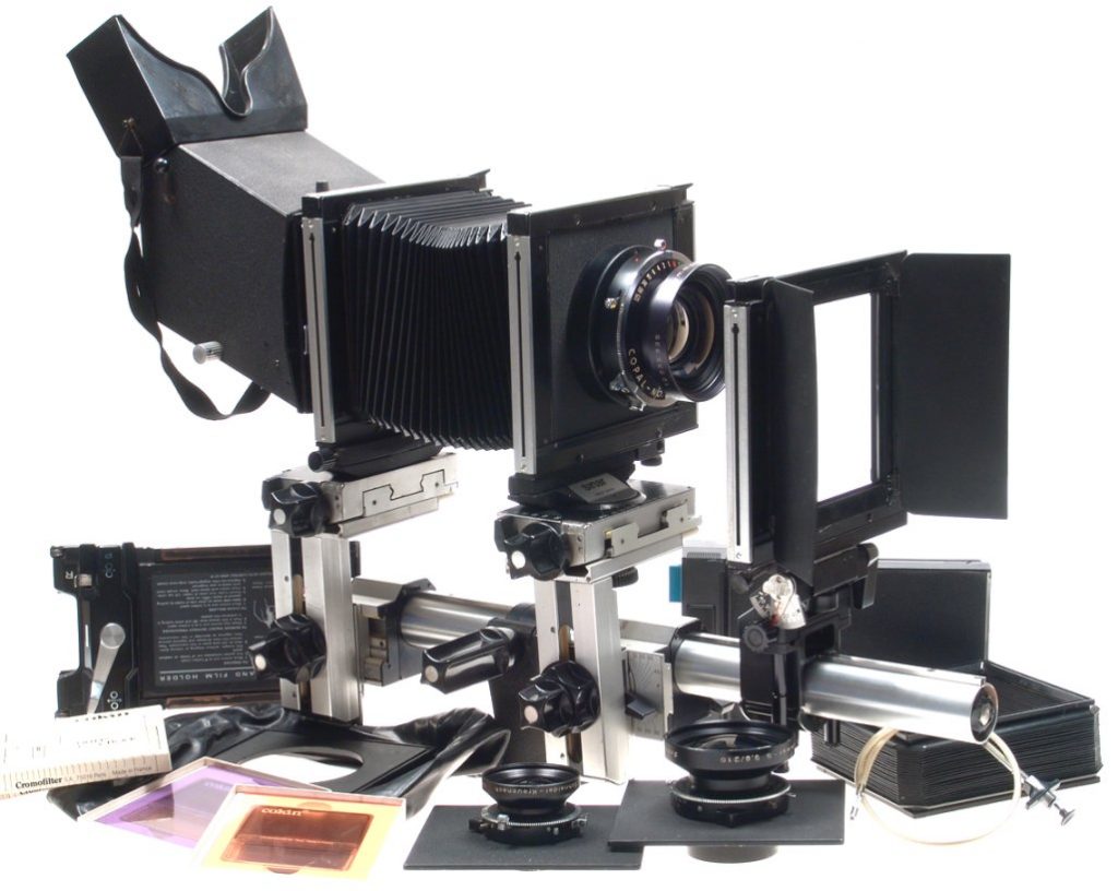 Sinar - I buy Leica and other vintage film cameras for cash